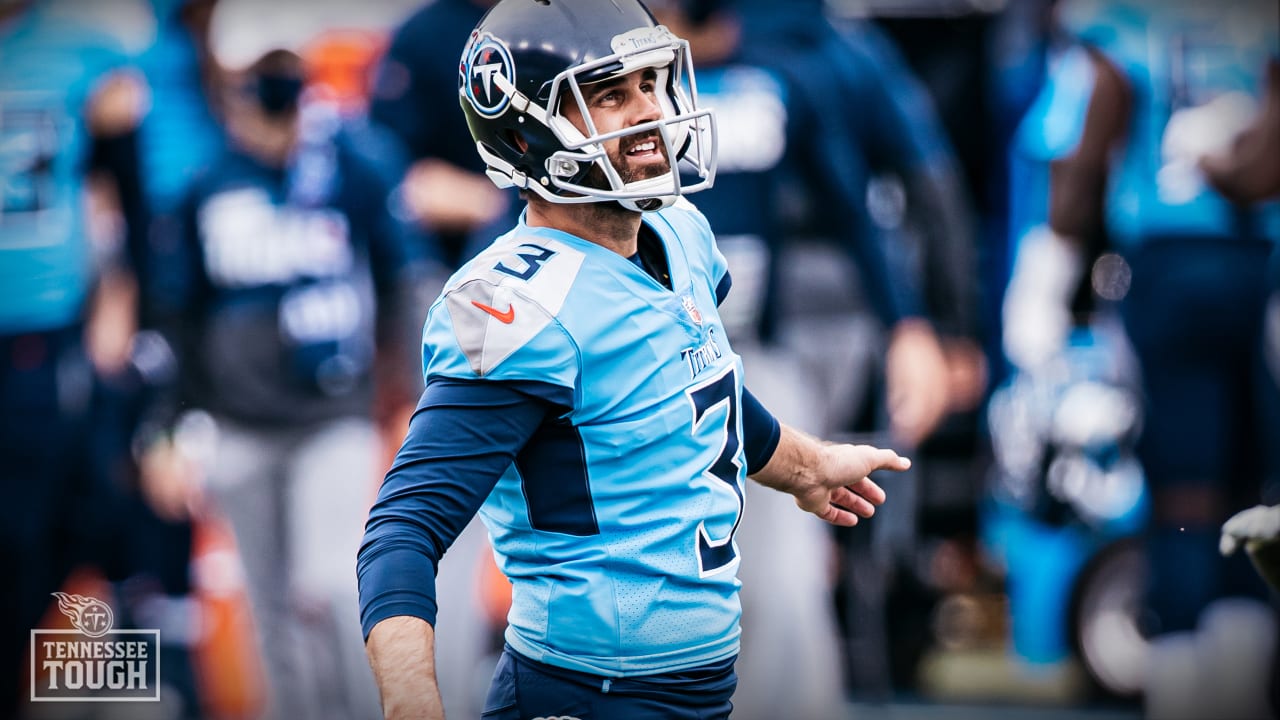 Titans Place Kicker Stephen Gostkowski on Reserve/COVID-19 List