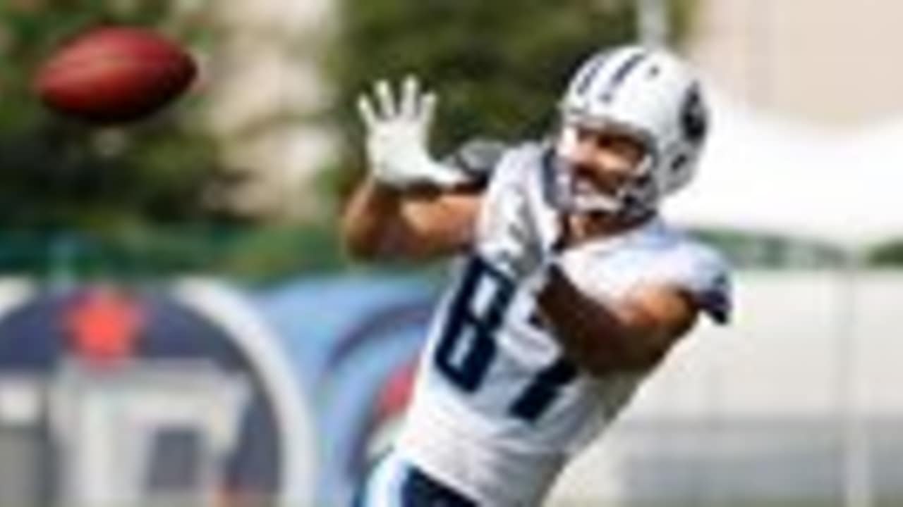 Remember Me? Titans WR Eric Decker Set to Face Jets