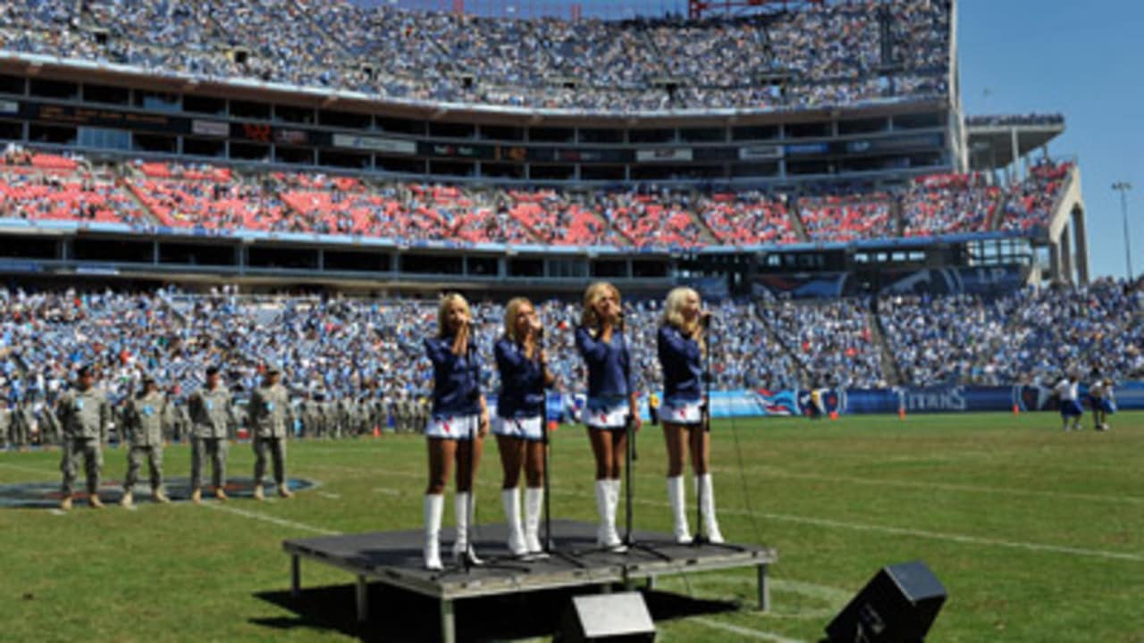 Titans Cheerleaders Sing at Halftime