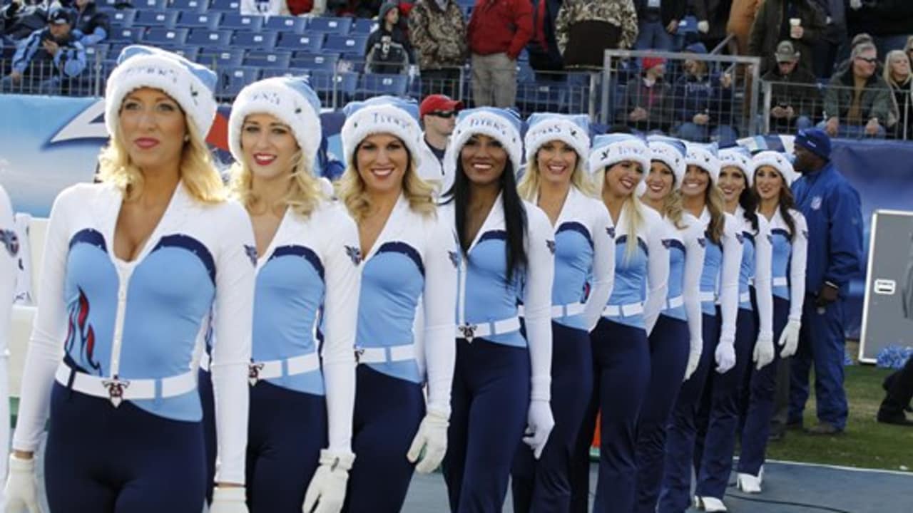 Cheer Photos: Titans vs. Saints