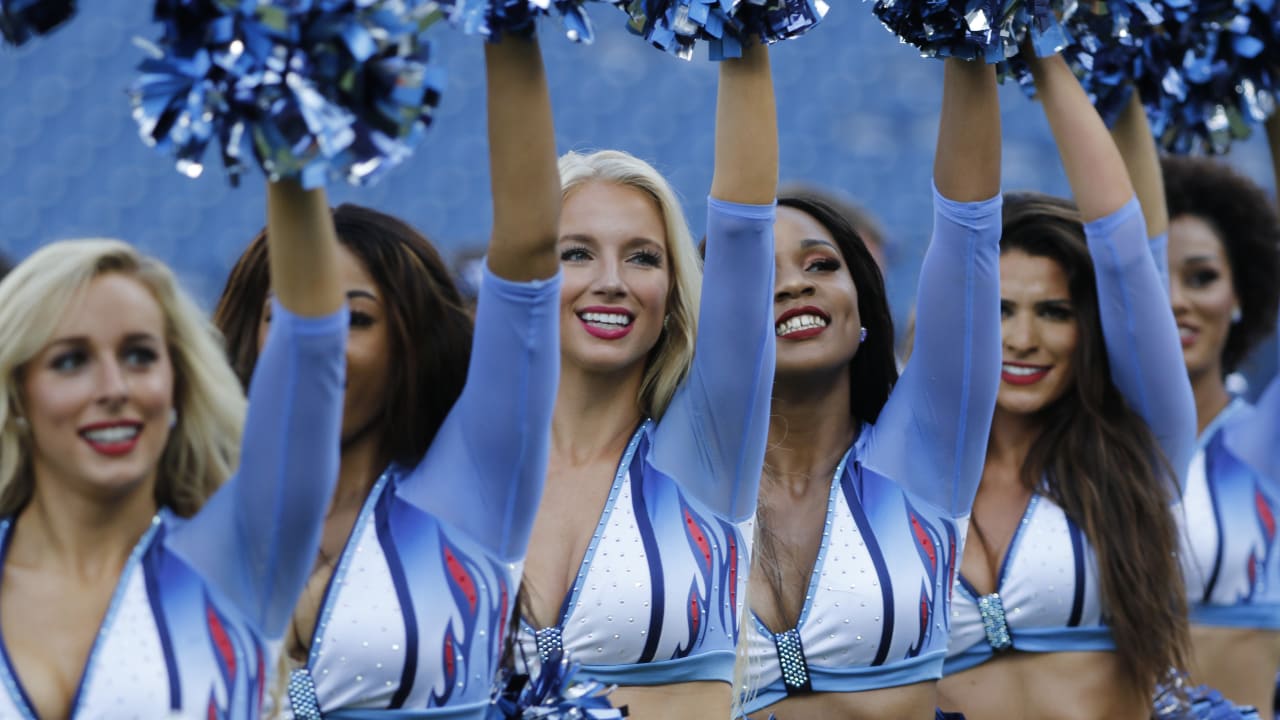 Titans Cheerleaders at Nissan Stadium