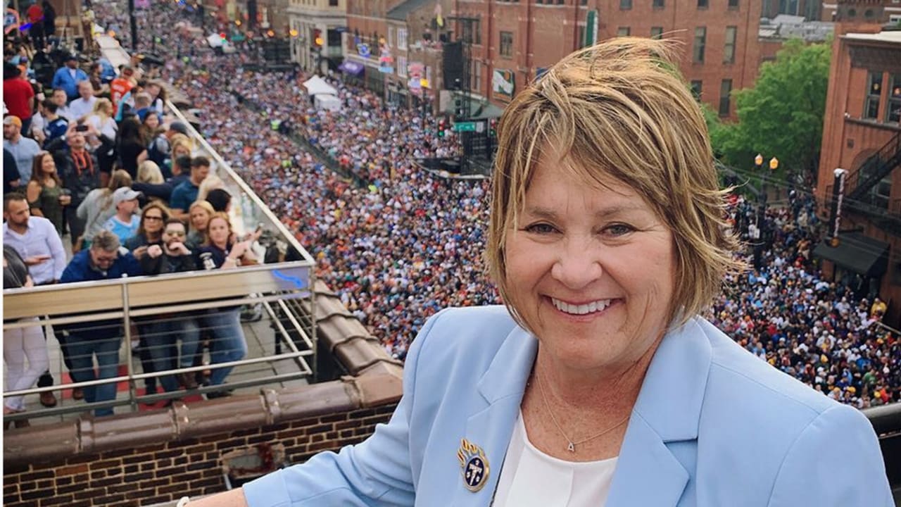 Titans Owner Amy Adams Strunk to be Recognized as 2019 Tennessean of ...