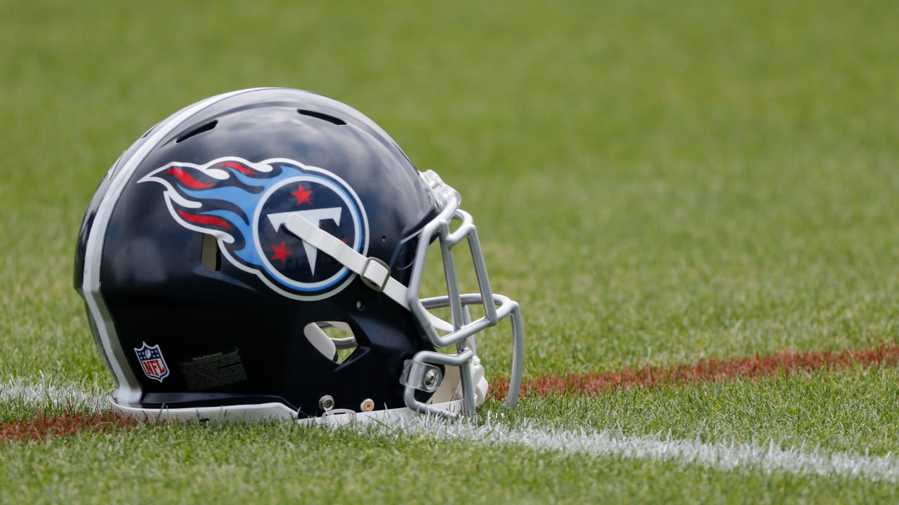 Titans Add Two Defensive Linemen, Place CB Tye Smith on IR During ...
