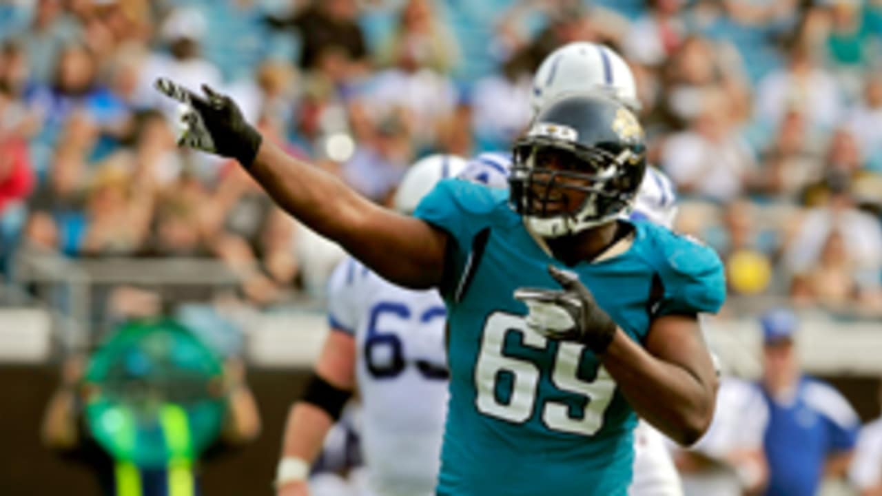 Titans Add DE Leger Douzable