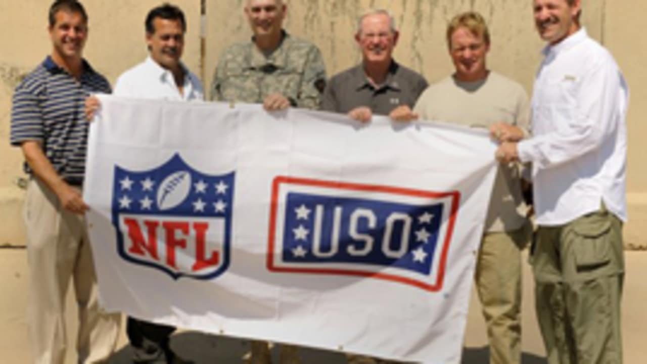 Fisher, NFL Coaches Meet the Troops
