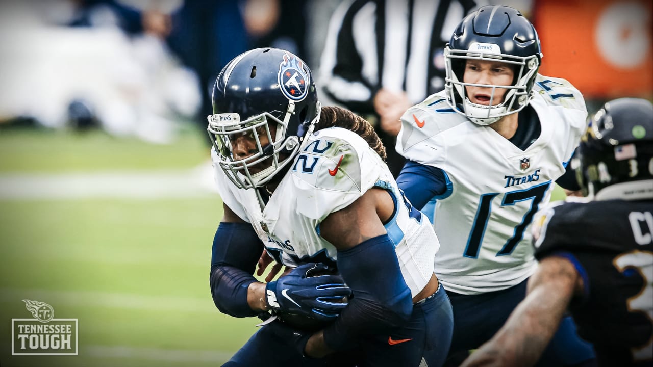 Henry Goes Over 1000 Rushing Yards in '20 on Strong First-Down Run