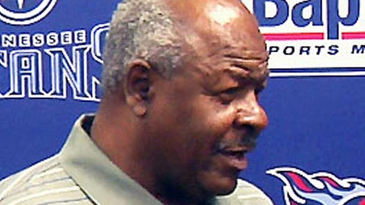 Meet Titans RB Coach Jim Skipper