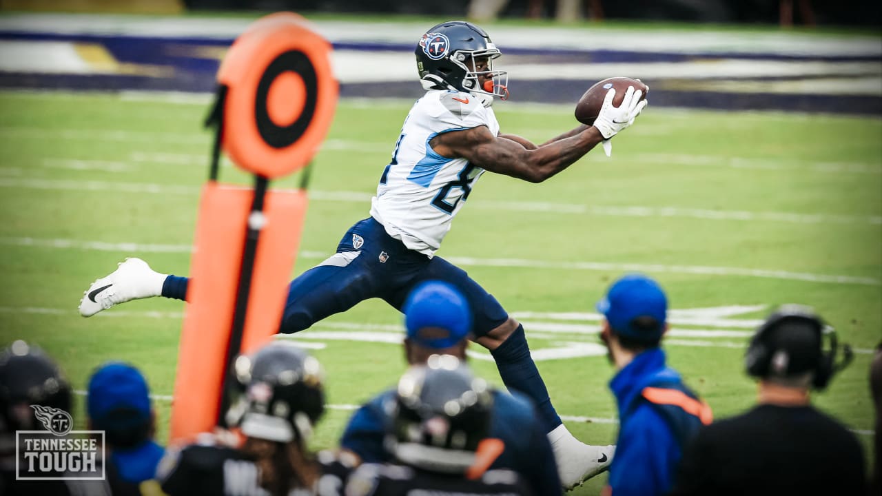 Corey Davis with Spectacular Catch for 50-Yard Gain vs. Baltimore Ravens