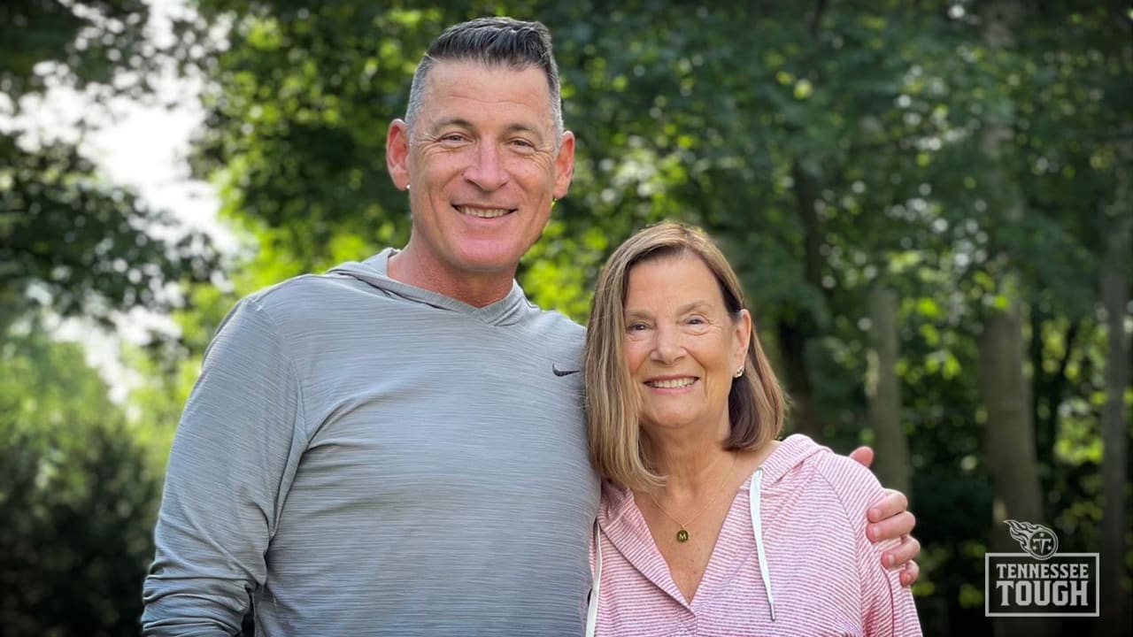 More Than a Half-Century Later, Titans QBs Coach Pat O'Hara Meets His ...