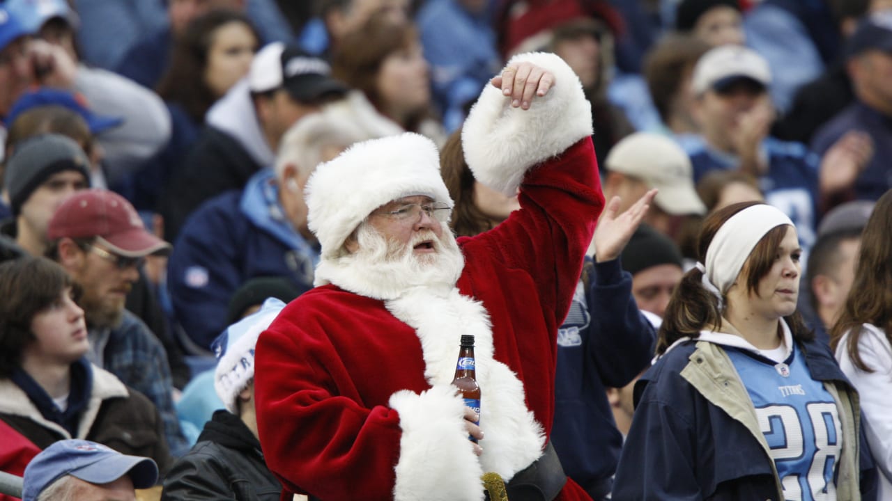 Gone But Not Forgotten: Titans Santa Brought Smiles to Nissan Stadium