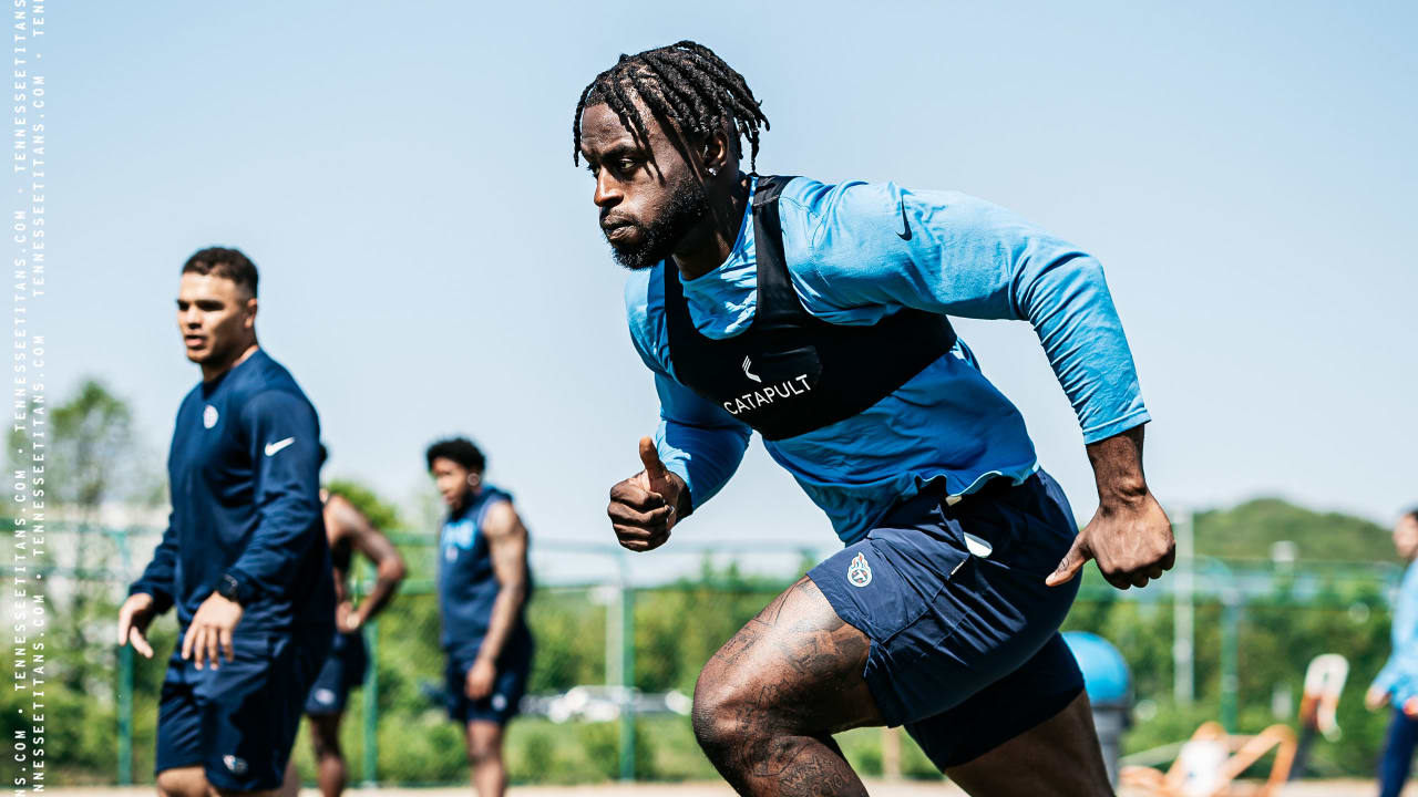 Titans TE Chig Okonkwo Looking for Ways to Build Even More Confidence ...