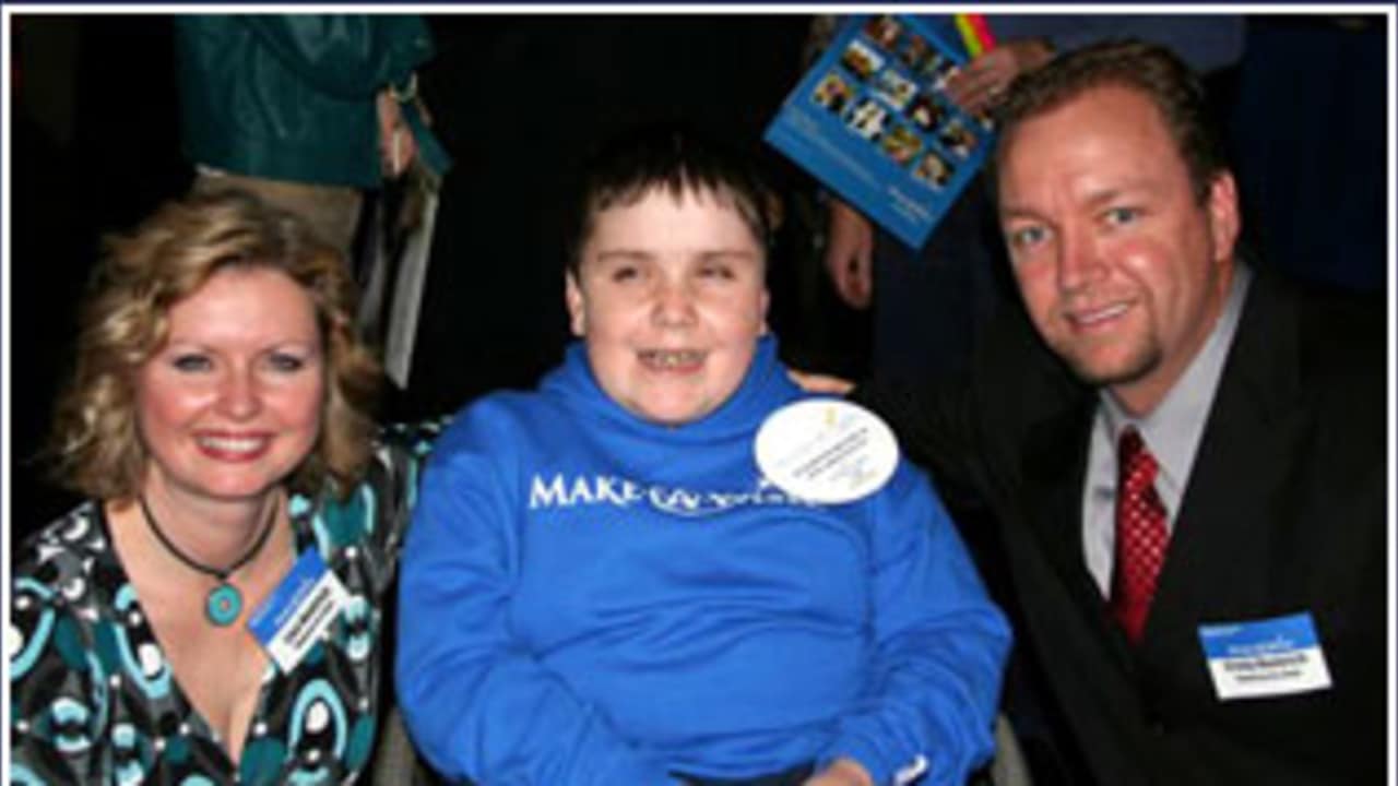 Lisa and Craig Hentrich co-chair 2008 'Stories of Light' campaign