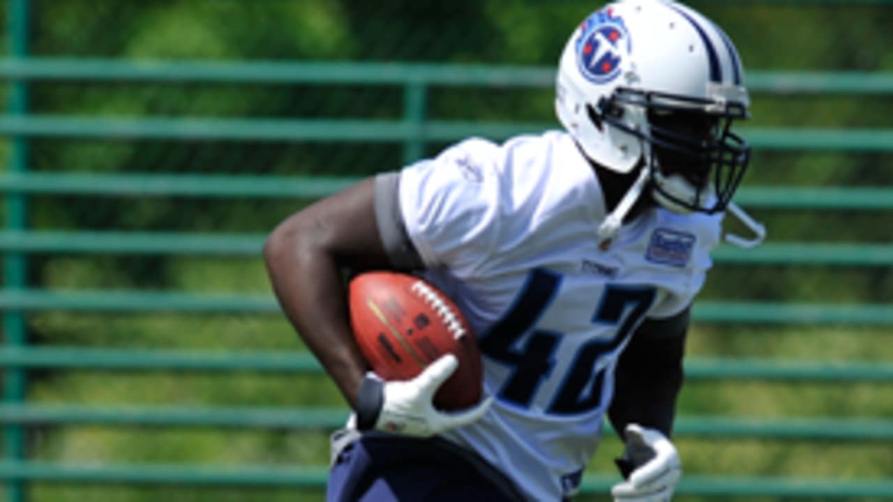 Blount Takes First Step Toward NFL Job With Titans
