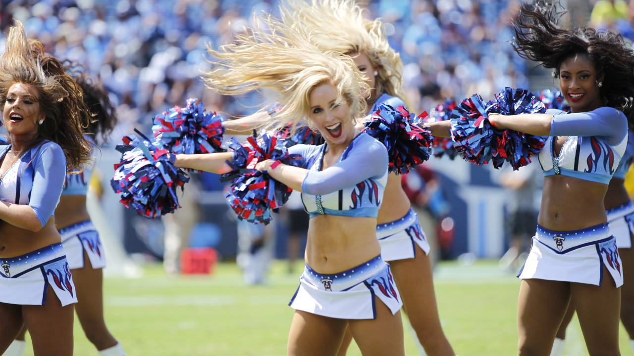 Titans Cheerleader Spotlight: Katie