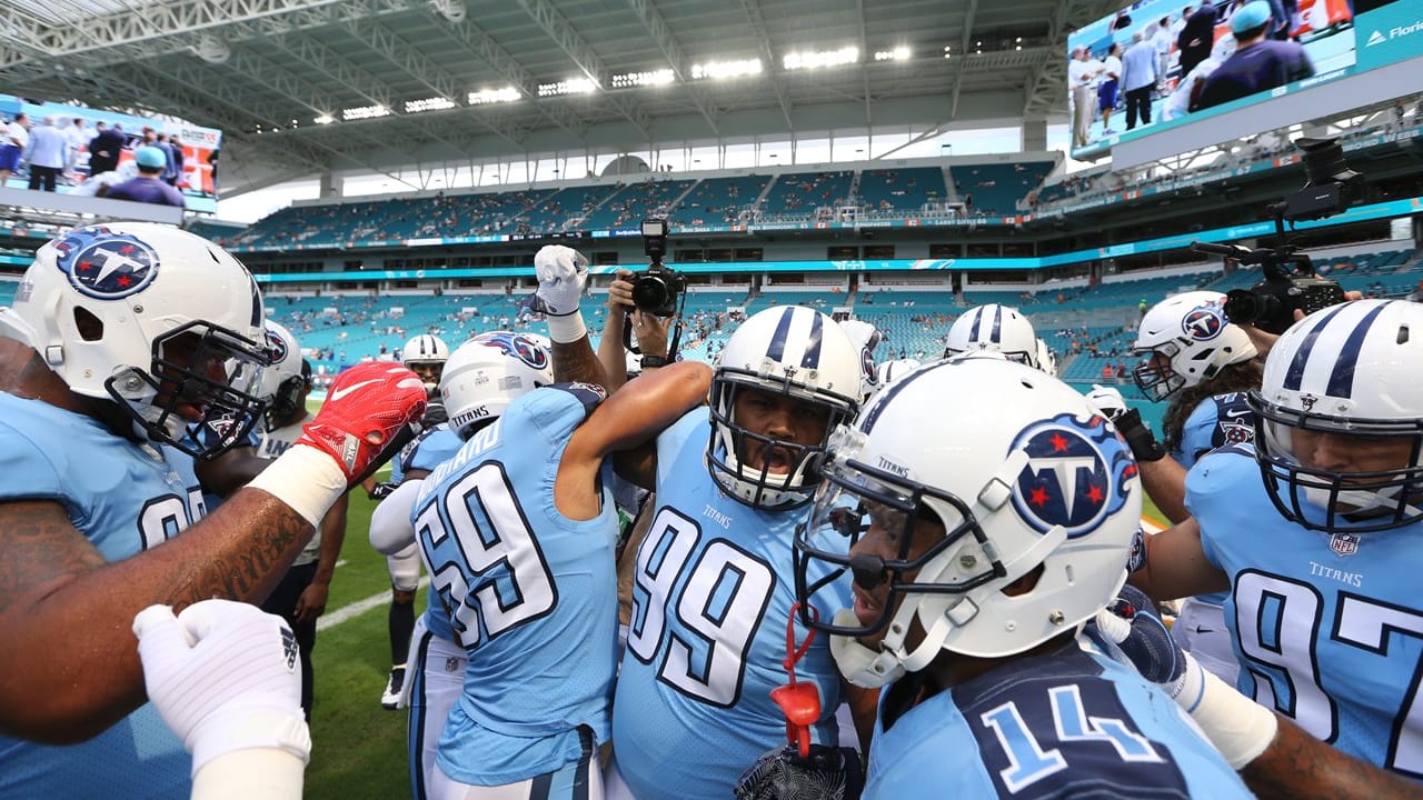 Titans-Dolphins Pregame Photos