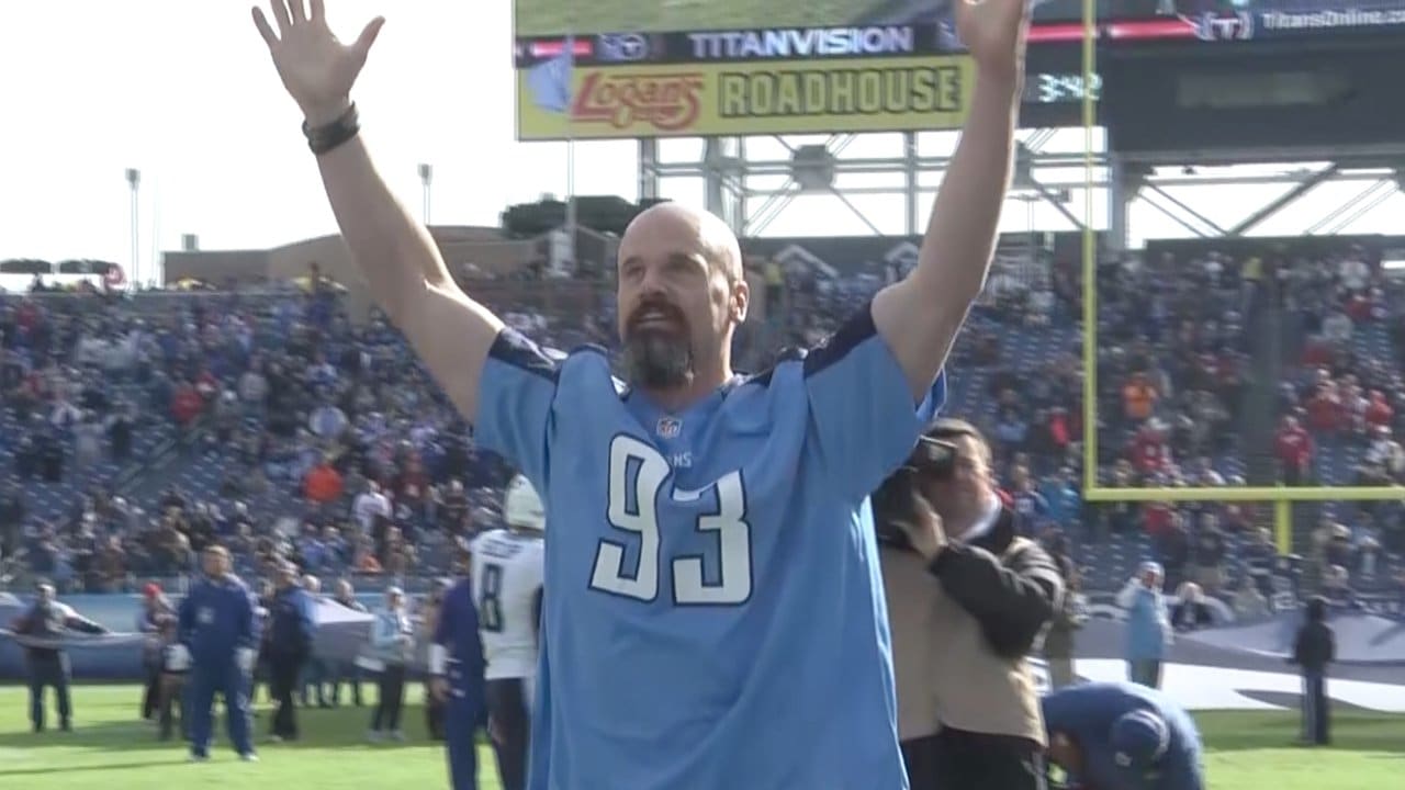 12th Titan: Former Titan Kyle Vanden Bosh Honored