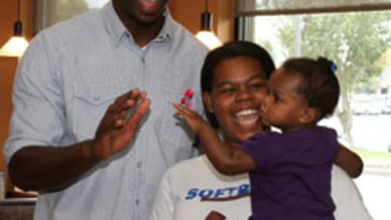 Cook Hosts Second "Dine-in and Donate"