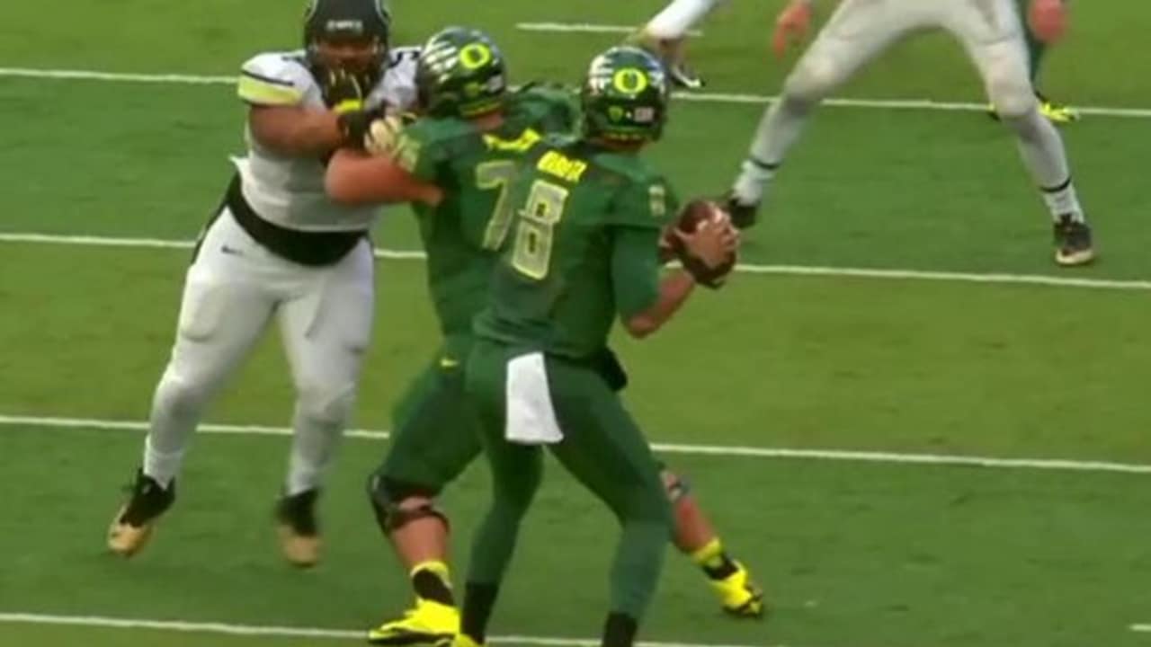 Draft War Room: Tennessee Titans