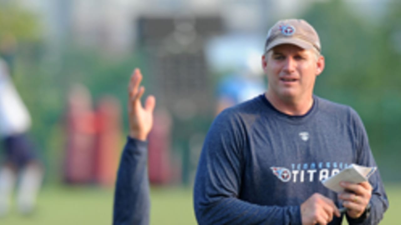 Mike Munchak Putting Titans Through Camp His Way