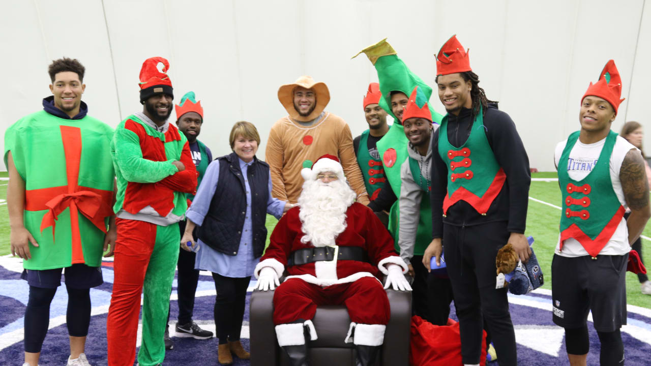 Taylor Claus is Coming to Town