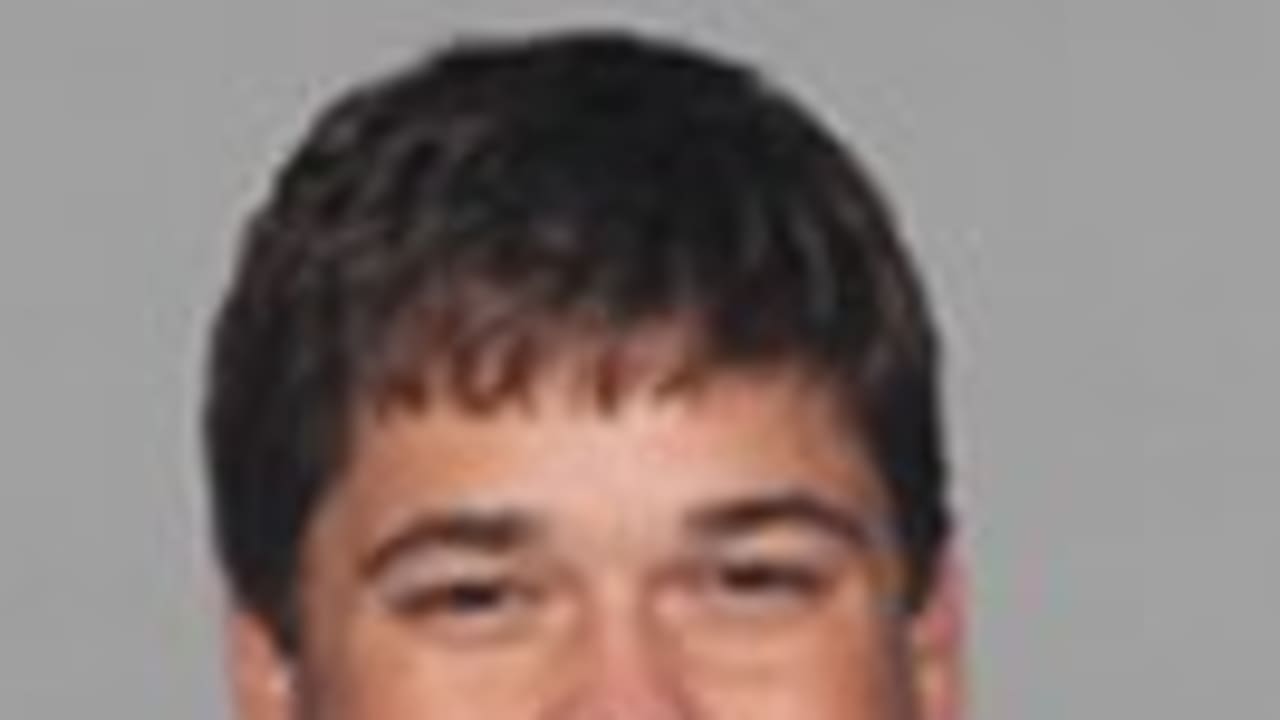 Titans Sign T Jeff Adams to Practice Squad