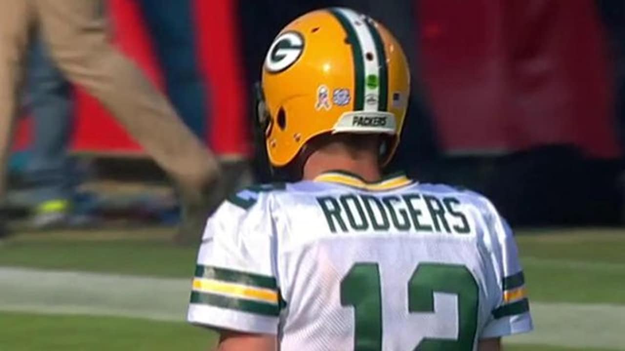 Brice McCain picks off Aaron Rodgers to end the half