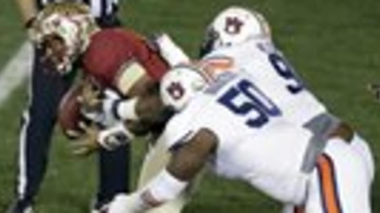 Titans Select Aubrun DT Angelo Blackson to Open Fourth Round