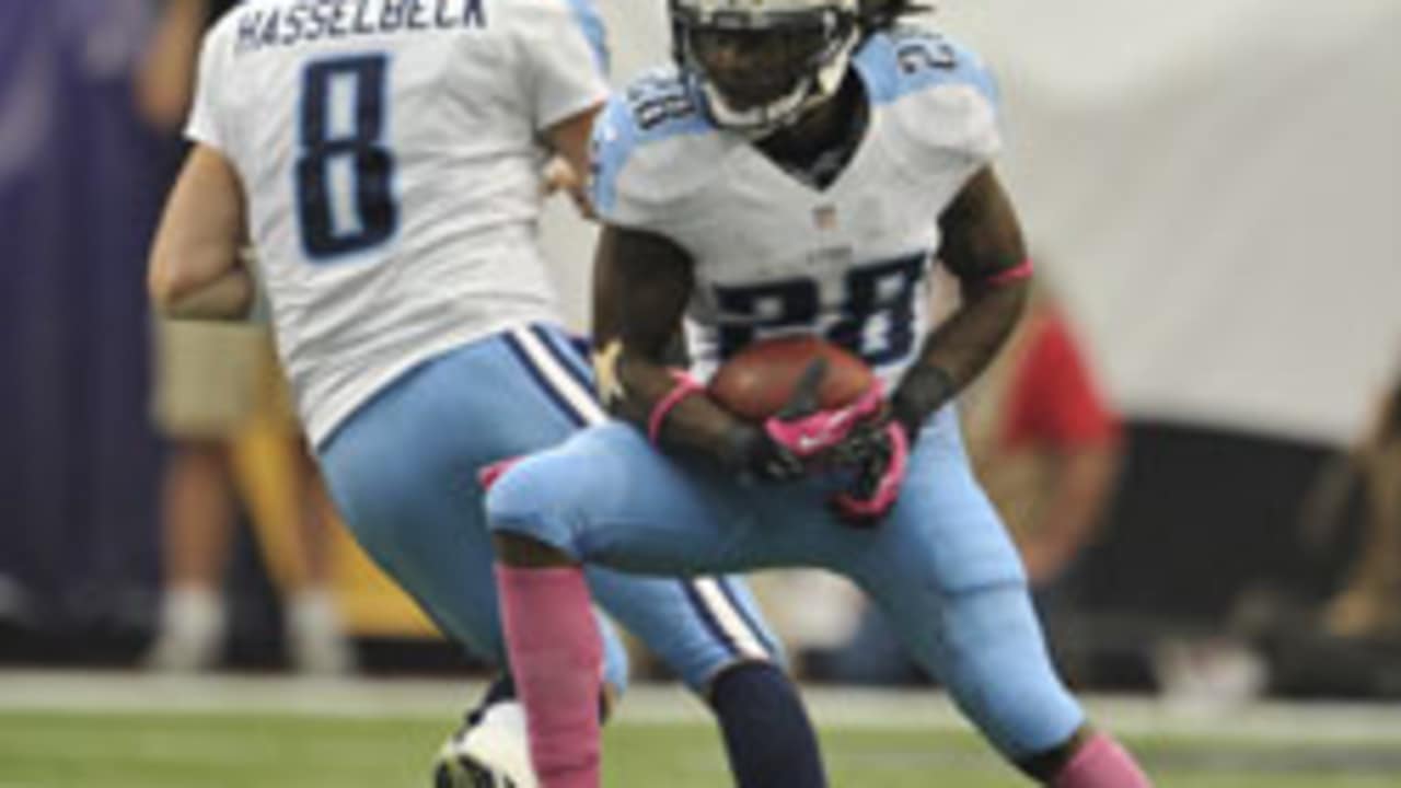 Titans Struggle Against Vikings