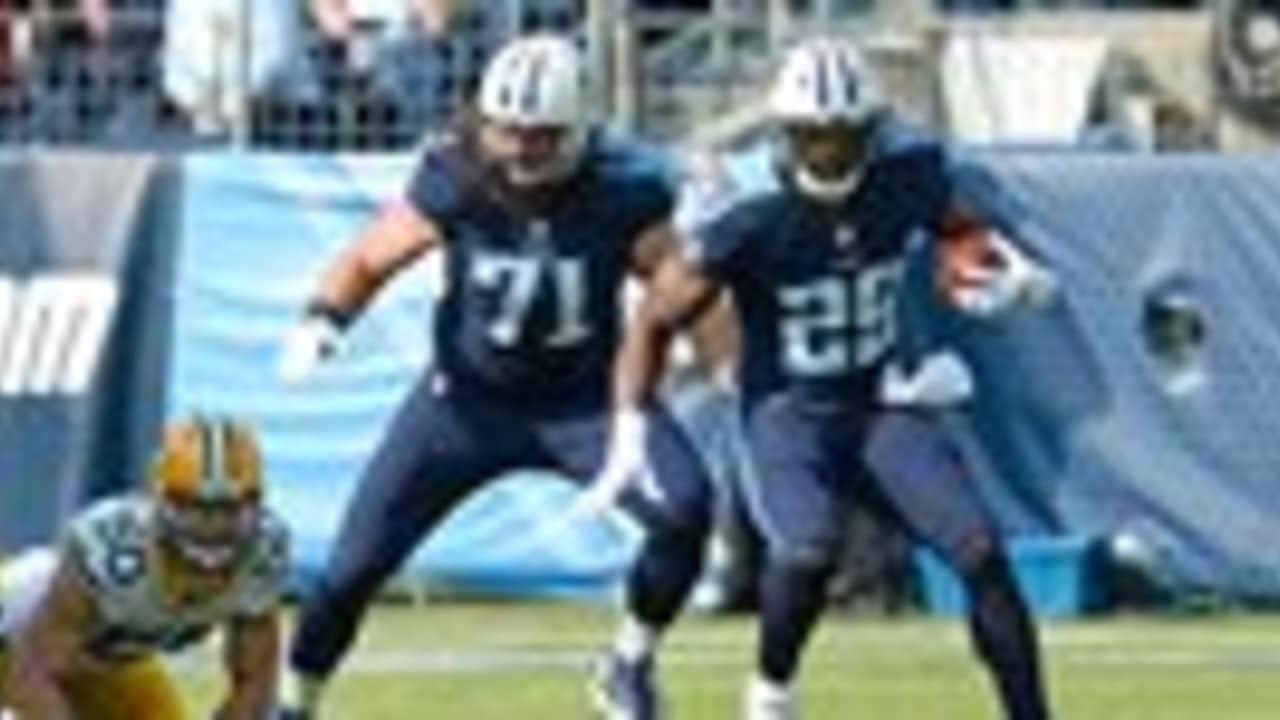 Dennis Kelly Steps in, Plays Well for Ejected Taylor Lewan