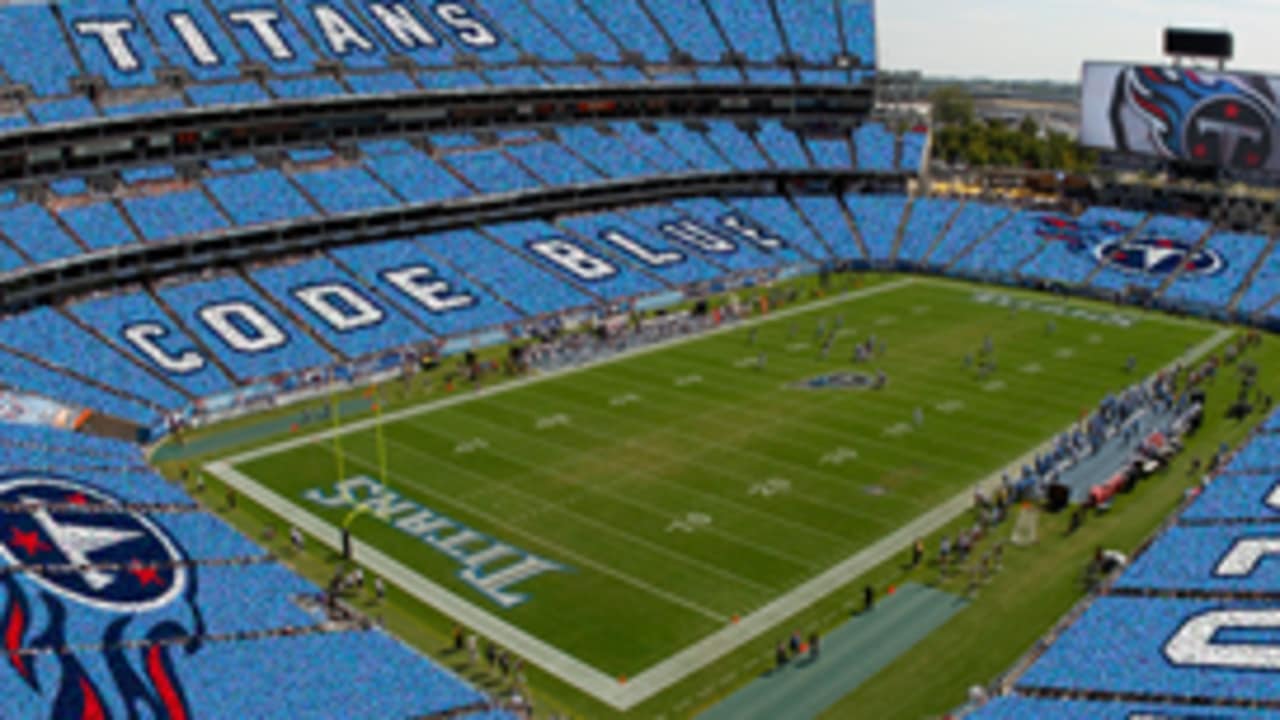 Summitt to be Honored as 12th Titan Sunday as Code Blue Invades LP Field