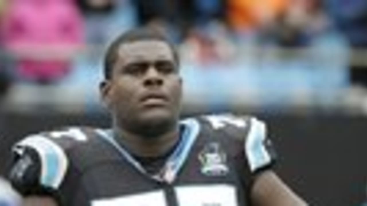 Titans Agree to Terms with Veteran OT Byron Bell