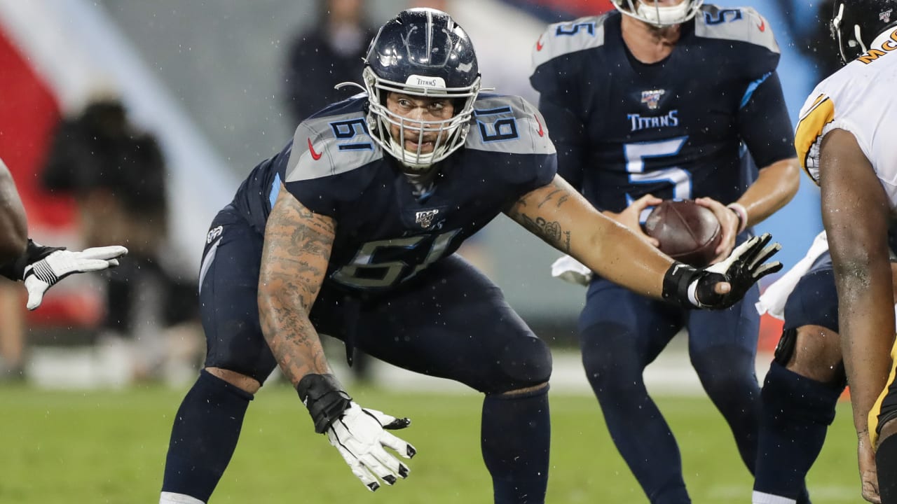 Titans Promote OL Aaron Stinnie to 53-Man Roster, Waive WR Kalif Raymond