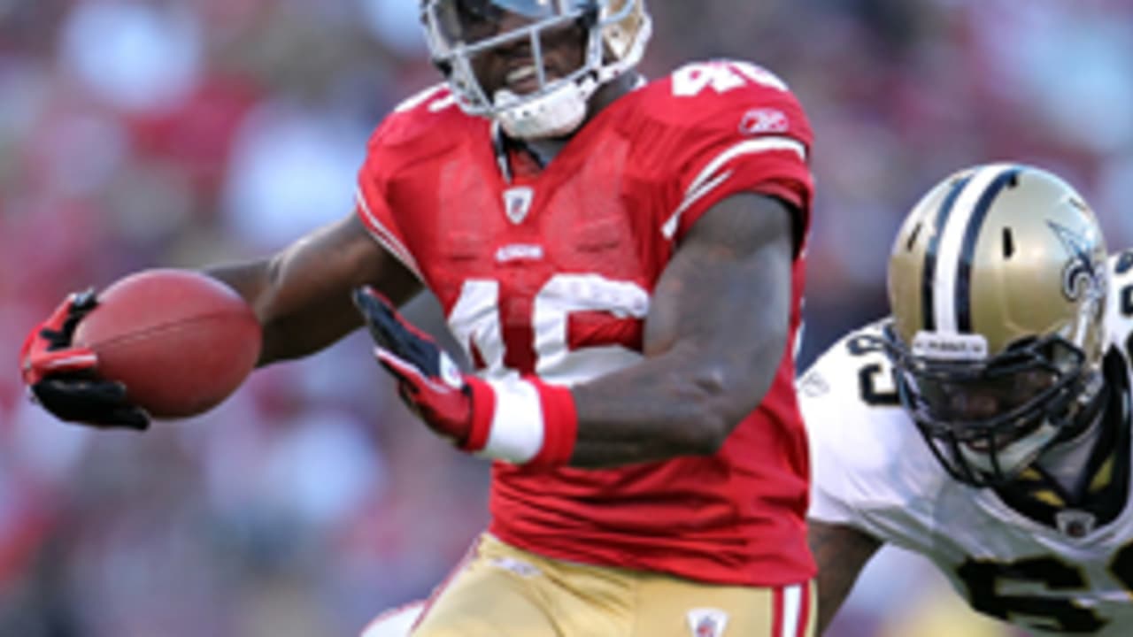 Former 49ers TE Delanie Walker Agrees to Terms with Titans