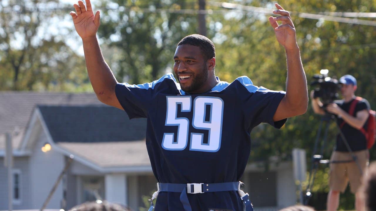Titans LB Wesley Woodyard in the Community