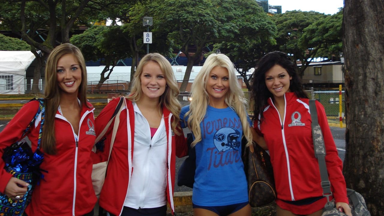 Cheerleader Tiffany at 2013 Pro Bowl - Day 4