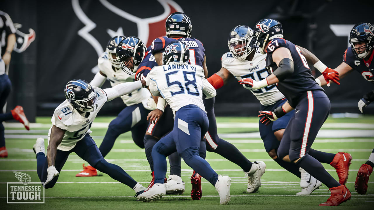 Titans Defense Ambushes Watson on Back-to-Back Sacks