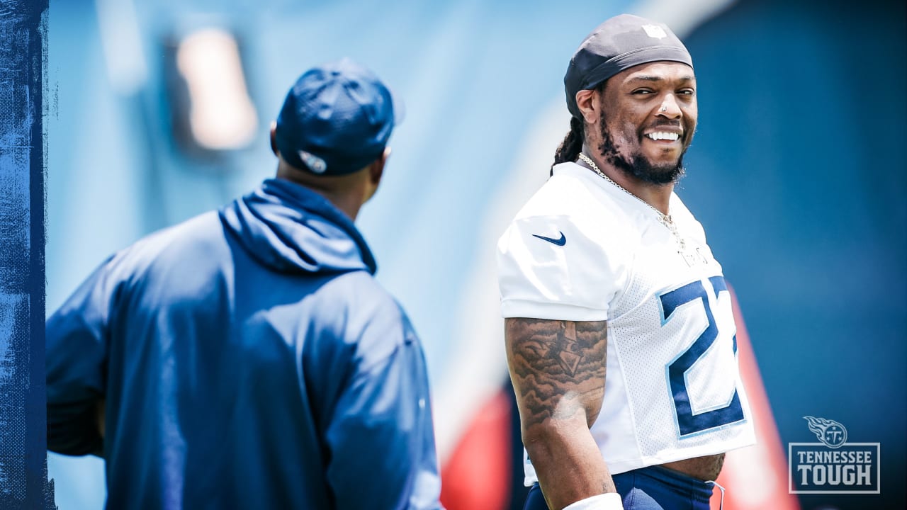 “Coach Henry” Doing Everything He Can to Help Titans