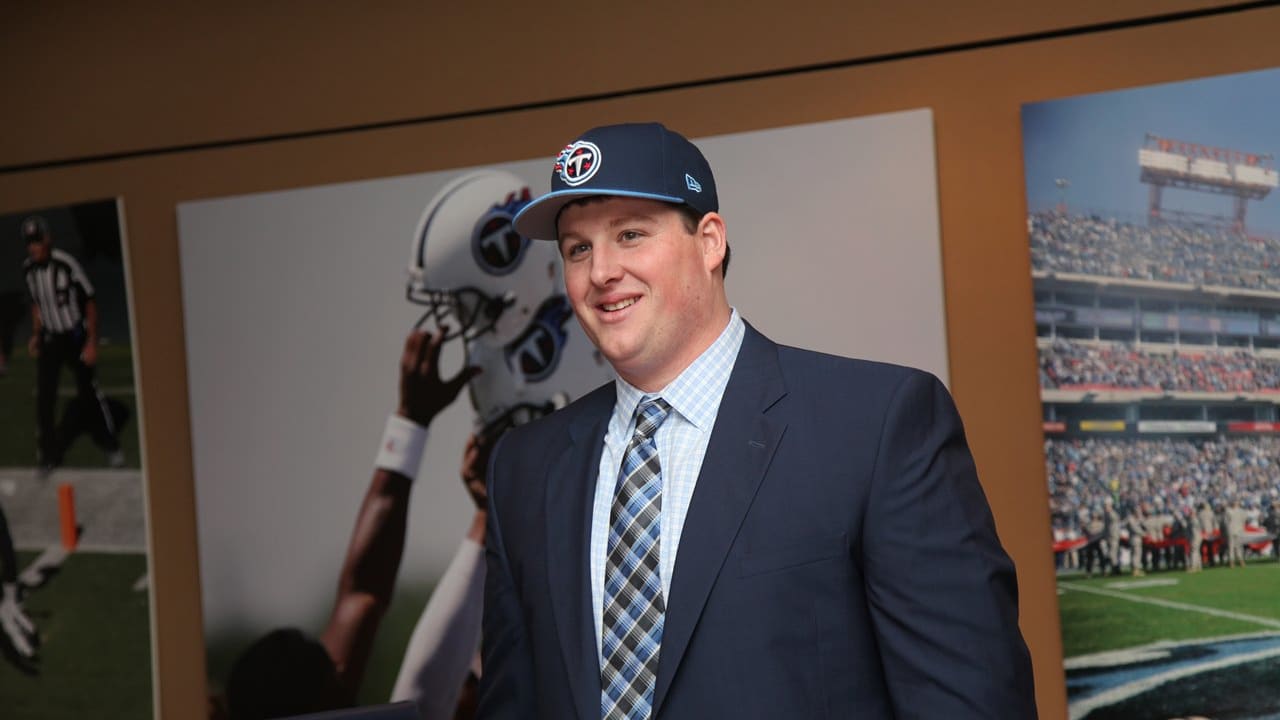 Offensive Lineman Ben Jones Arrives in Nashville