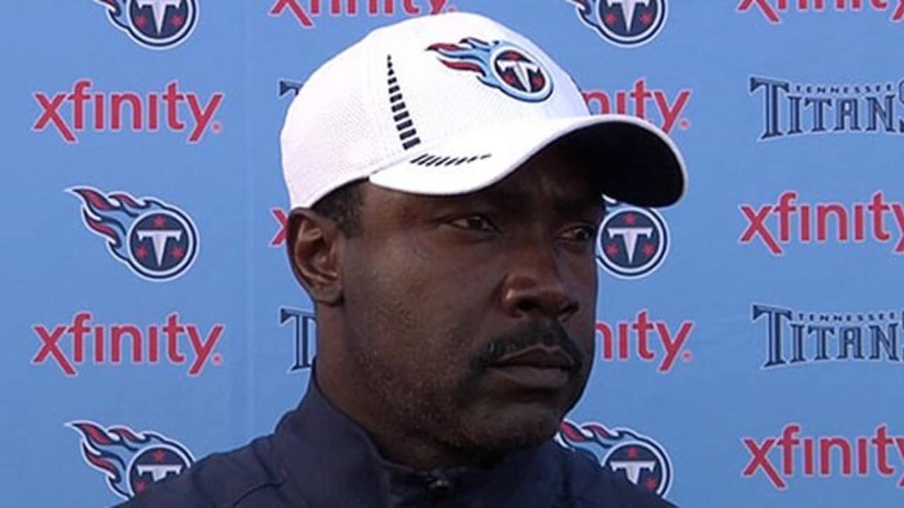 Defensive Coordinator Jerry Gray