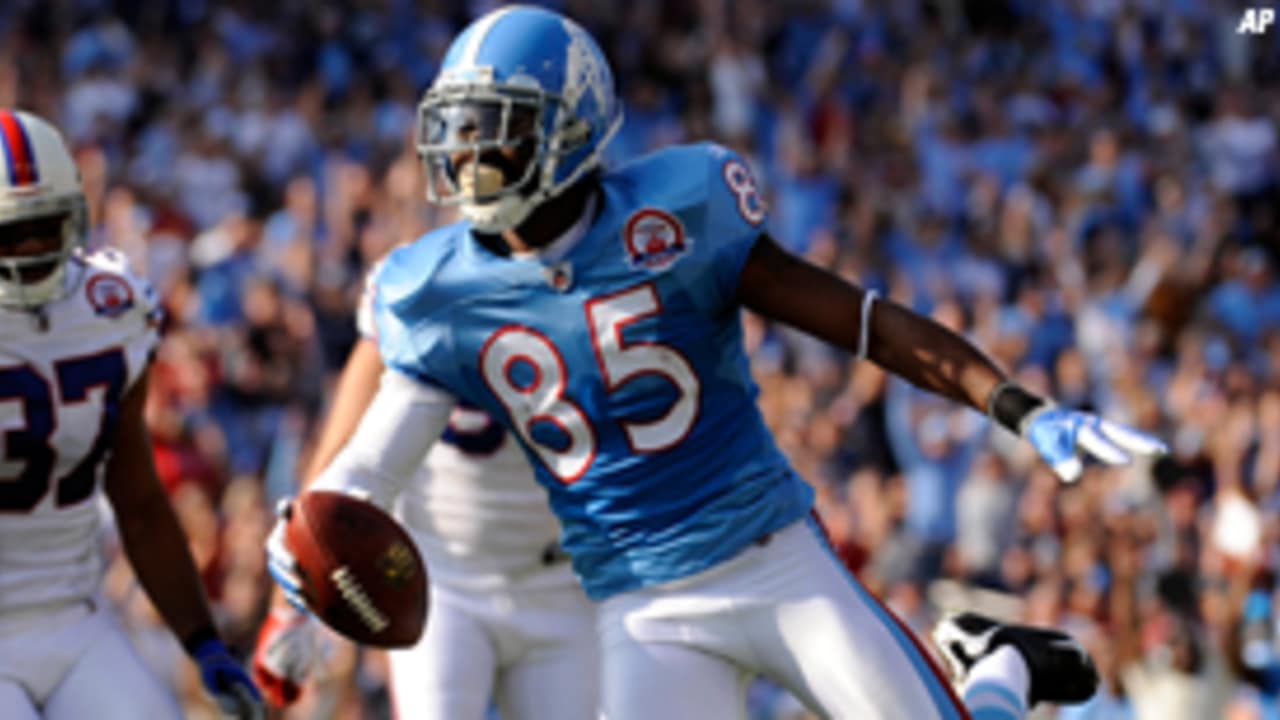 Titans Try to Expand Offensive Options Beyond CJ