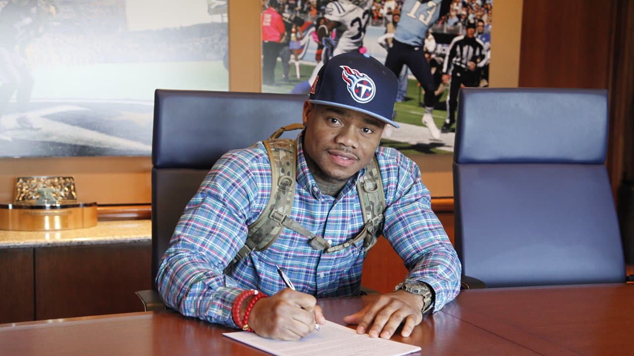 Cornerback Antwon Blake Signs Contract