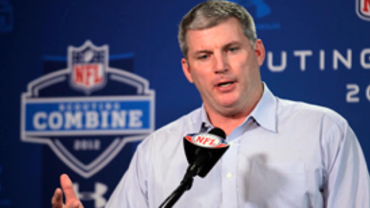Munchak Addresses Reporters at NFL Scouting Combine