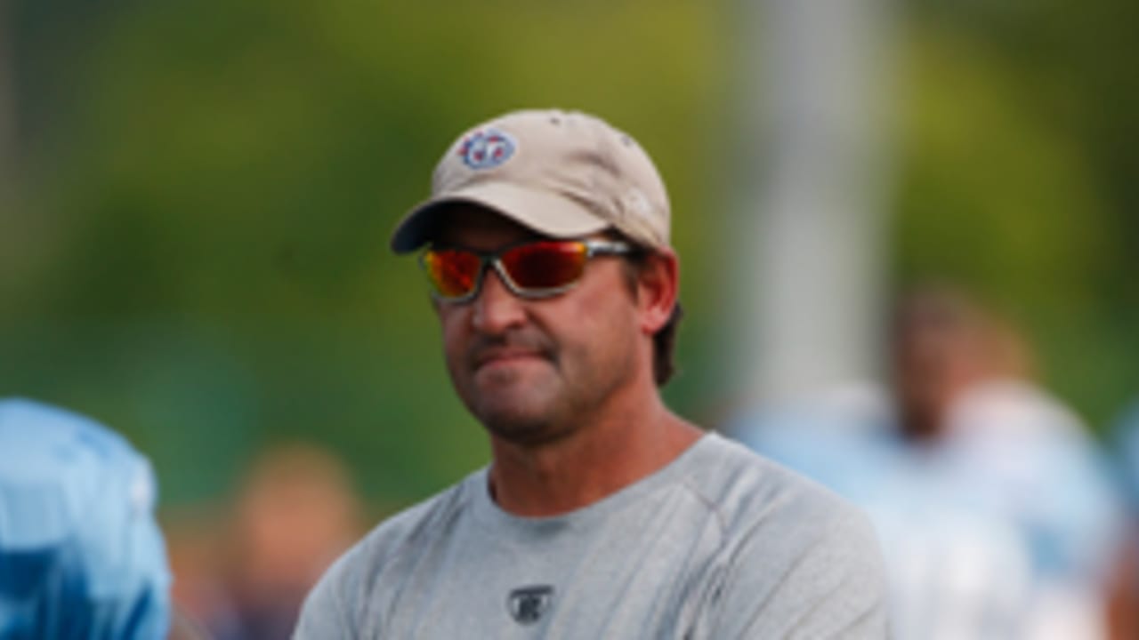 Cecil Quietly Settling in as Titans Defensive Coordinator
