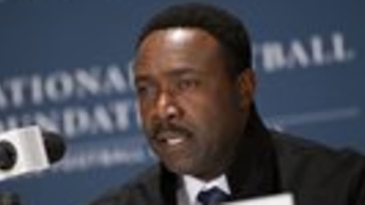 Jerry Gray Inducted into NFF College Football Hall of Fame