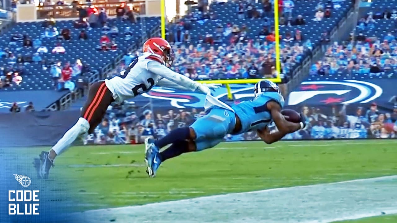 Cameron Batson Drags Elbow in Bounds for Sideline Snag at the Chains