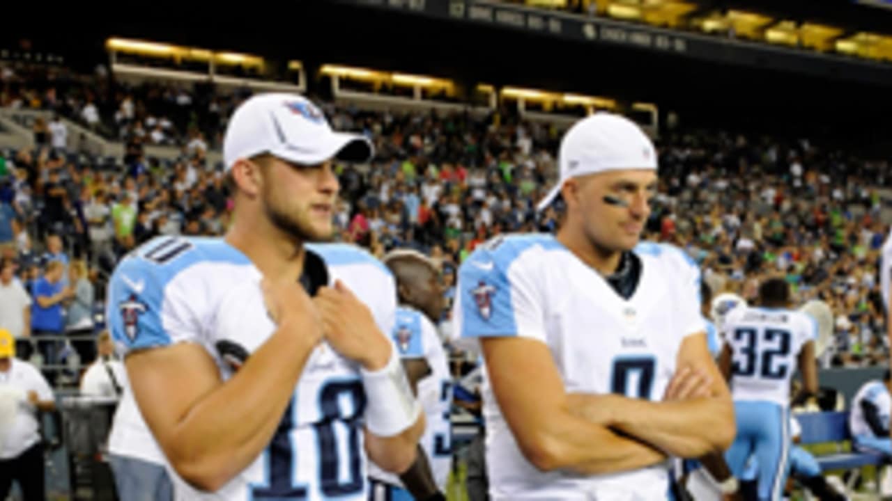 Titans Coaches Continue to Evaluate QB Competition