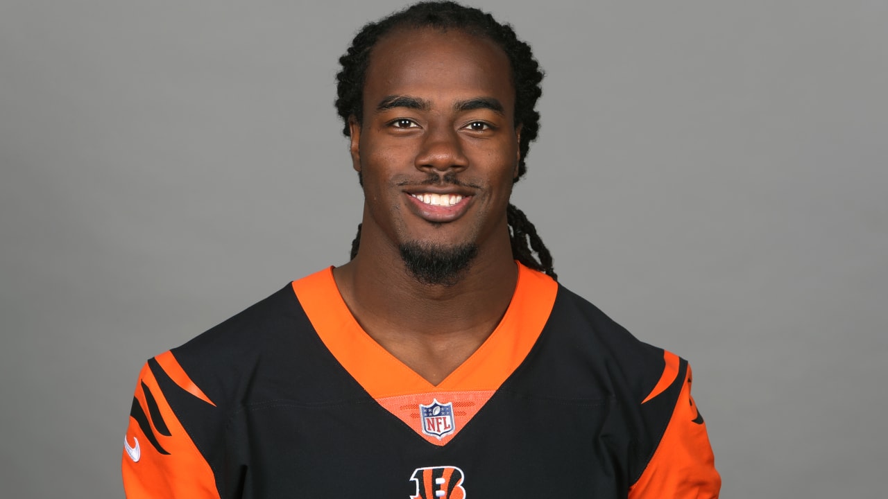 Cardenales firman contrato de un año con el DB Josh Shaw