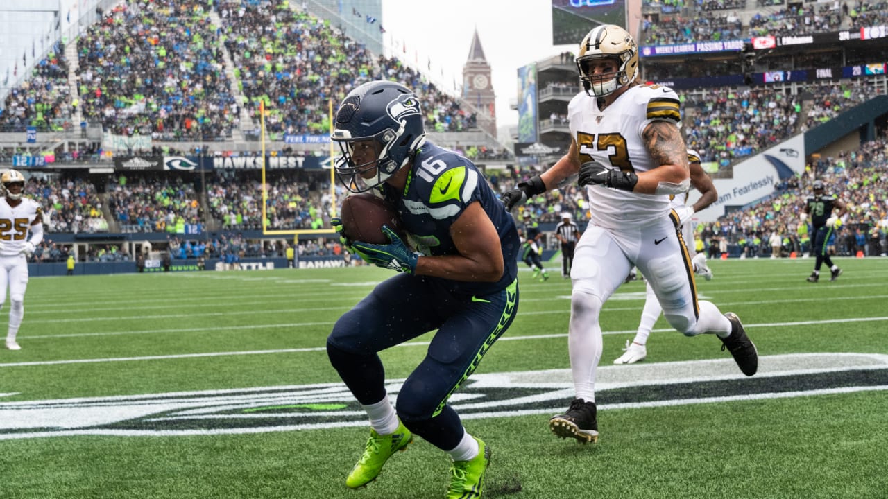 2019 Week 3: Russell Wilson Drops In Touchdown To Tyler Lockett