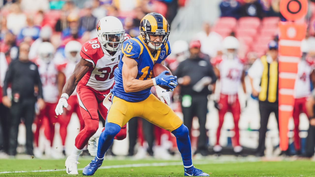 Goff finds Cooper Kupp over the middle for 24-yard catch and run