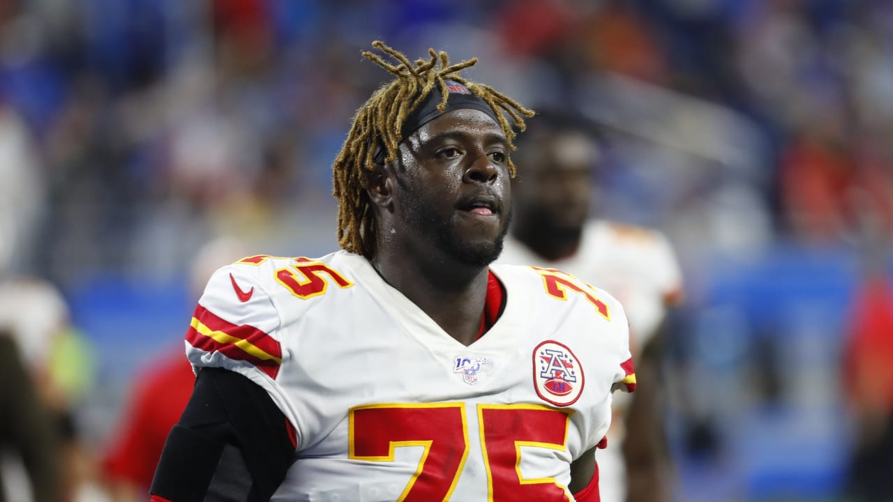 Get to know offensive lineman Cam Erving